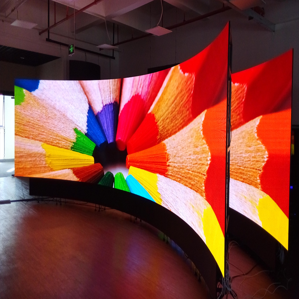 Curved & Flexible LED Panels | Magnetic Rubber Modules by Orion